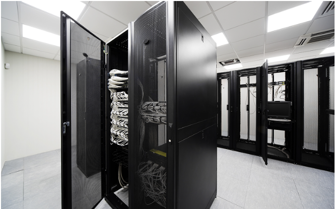 Planning Your Server Room? Here’s Why Your PDU Choice Matters